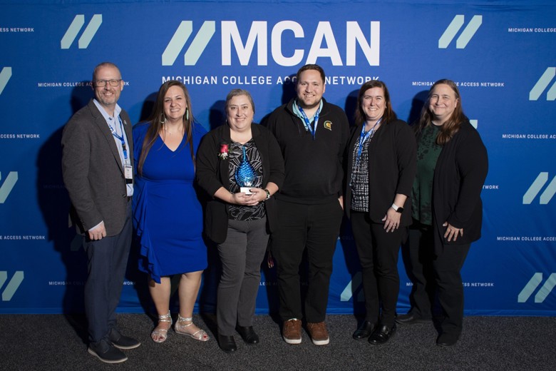 ‘Asking for help is a strength’ Sarah Martin receives MCAN award for ...